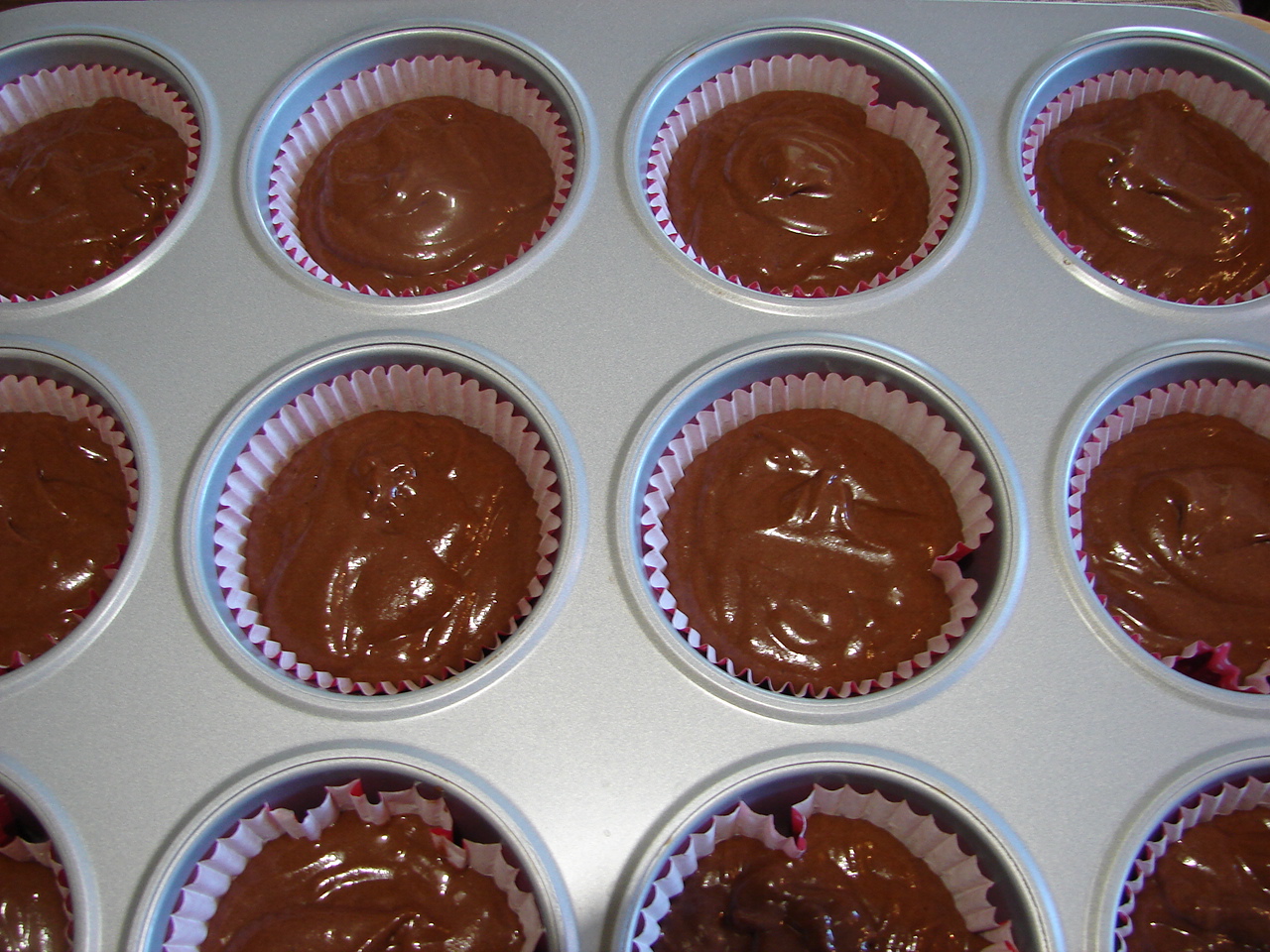 Τα σοκολατένια cupcakes – Love and Spices